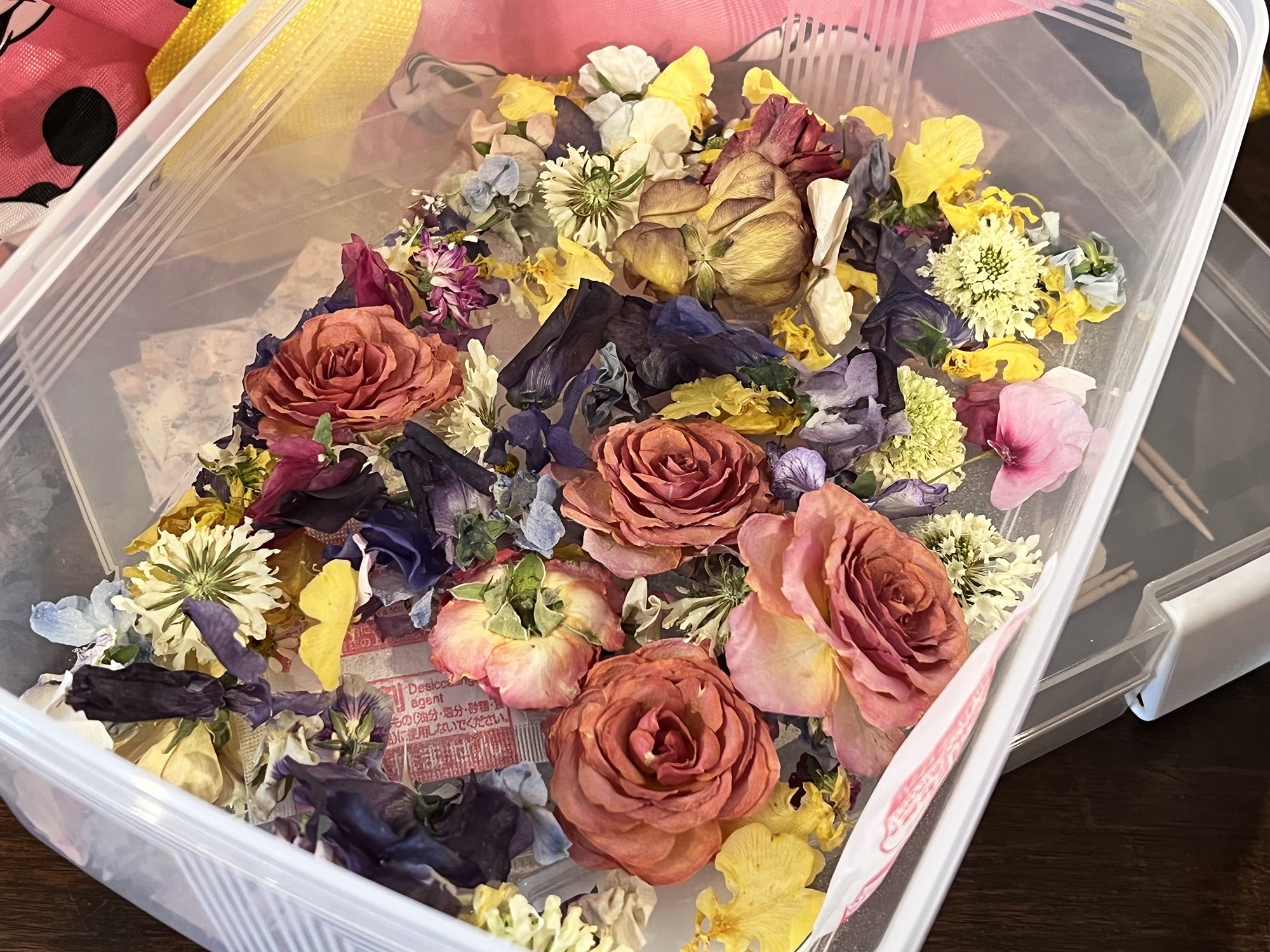 花屋さんが作るお洒落な”ロスフラワー”アクセサリー『Chula flower（チョコラ フラワー）』｜那覇市小禄 - うるくローカルプレス ...